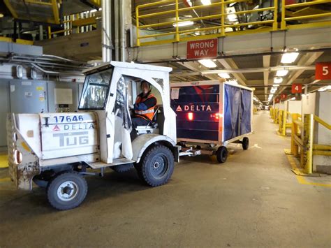 Airport Baggage Systems Baggage Archives Stuck At The Airport