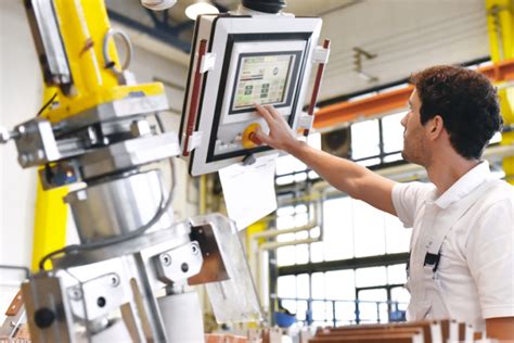Addressing 4 Main Challenges Of Industrial Manufacturing Using An Iot System With Rtls