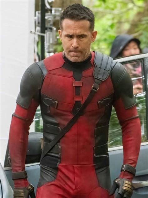 Ryan Reynolds Deadpool 3 Leather Costume Jacket