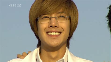 엄마가 나보고 젊었을 때 많이 하래