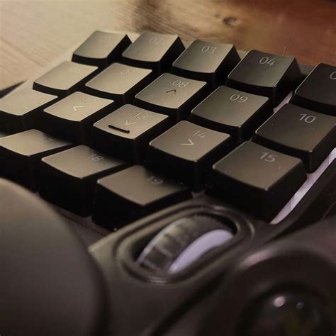 Razer Tartarus V2 One Handed Keyboard Jawa