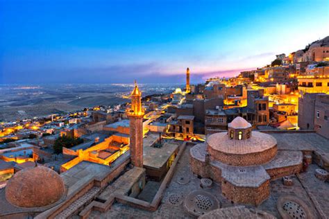 Midyat Bilder – Durchsuchen 1,157 Archivfotos, Vektorgrafiken und ...