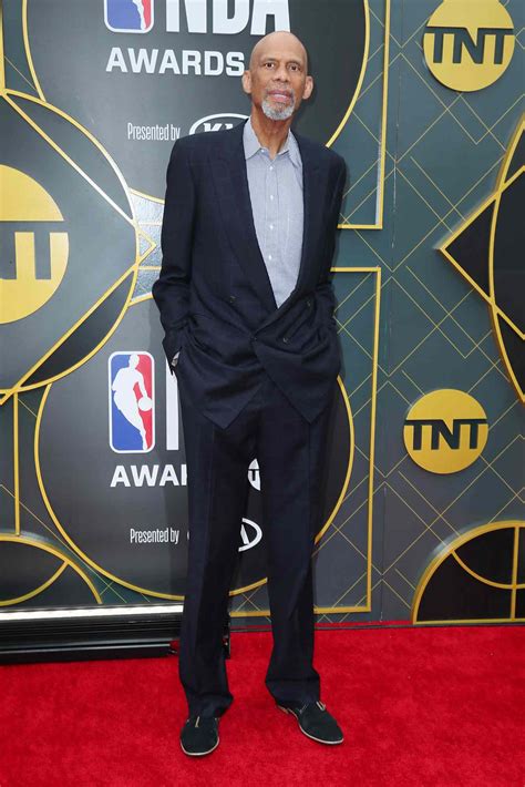 Kareem Abdul Jabbar 76 Hospitalized After Breaking His Hip In L A
