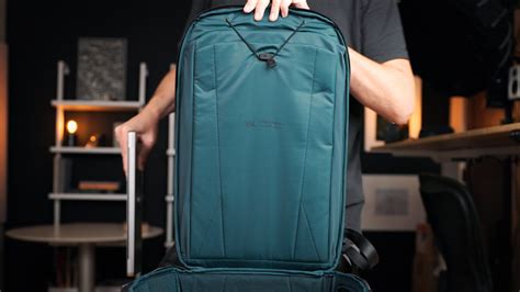 35L PGYTECH OneMo 2 review: light, clever, expandable