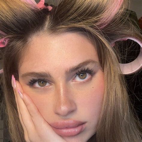 Reem ريم الماجد Rimamith Snapchat Stories Spotlight And Lenses