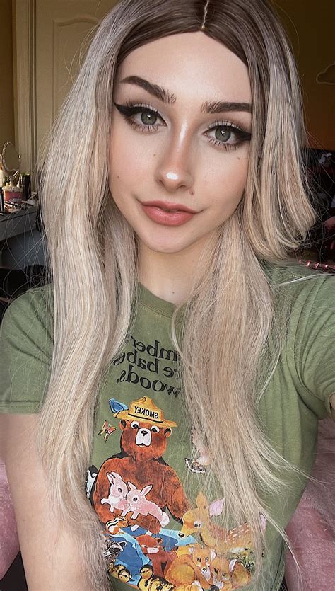 Who Wouldve Thought Such A Sweet Looking Girl Could Be So Sadistic 💞