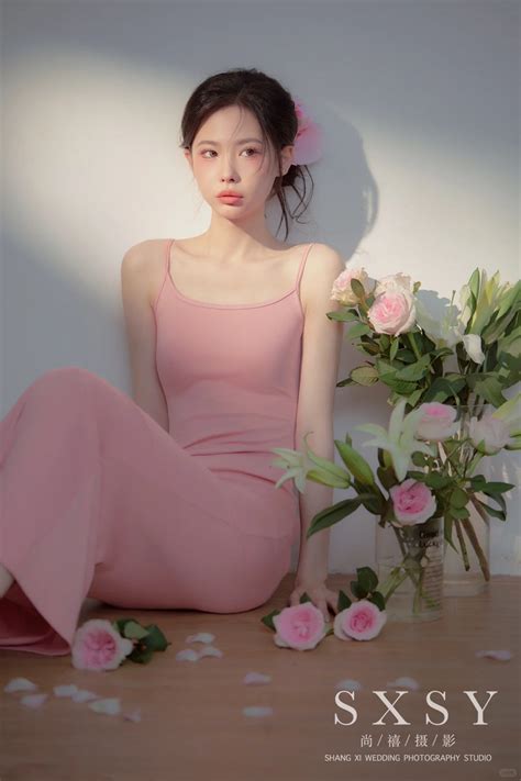 纯欲蝴蝶兰 鲜花少女写真