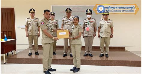 សាលាមធ្យមវិជ្ជាជីវៈនគរបាលនៃបណ្ឌិត្យសភានគរបាលកម្ពុជាបានរៀបចំ