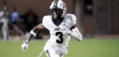 Top WR Andrew Marsh Gives The Skinny On Several Babes He S Considering