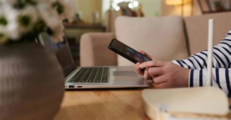 Linking IPhone To Android Hotspot Seamless Connection Robots Net