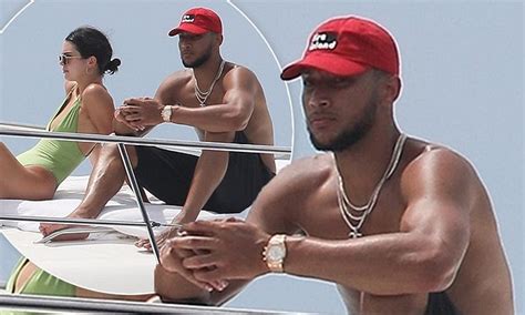 Ben Simmons Breaks His Silence On Great Romance With Kendall Jenner Daily Mail Online
