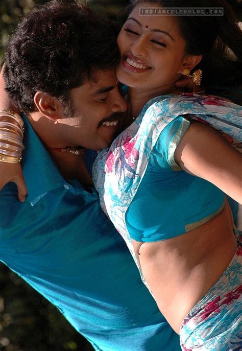Hot Sneha In Saree Navel