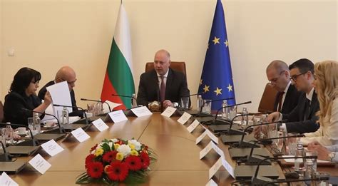 Премиерът Желязков с важна новина за промените в Закона за еврото Информационна агенция ПИК