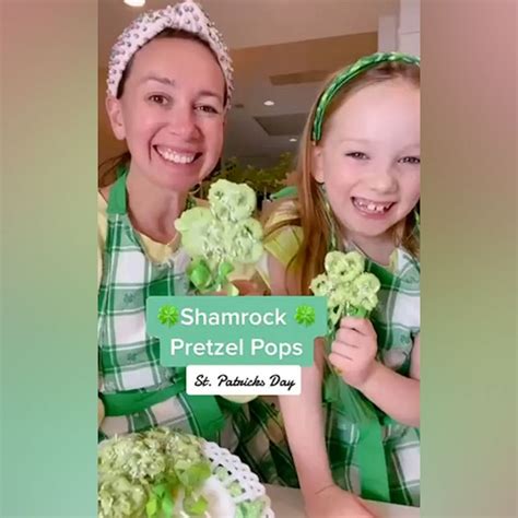 Shamrock Pretzel Pops Are An Easy Festive St Patricks Day Treat