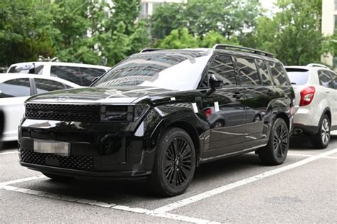 싼타페 풀체인지 블랙 색상 실사 스파이샷