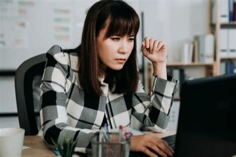 Trouble Focusing Eyes Causes And Treatment