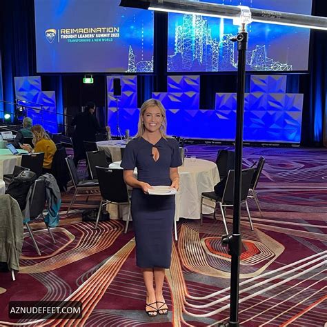 Gabriella Power Feet Aznudefeet