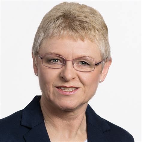 Iris Rose S Instagram Twitter Facebook On Idcrawl