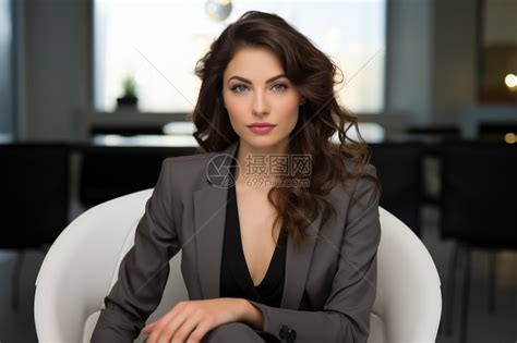 成功的女性高清图片下载 正版图片600385246 摄图网