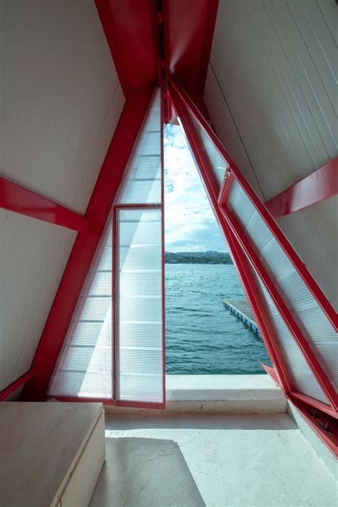 So Builds Prototype Floating House For Post Earthquake Istanbul