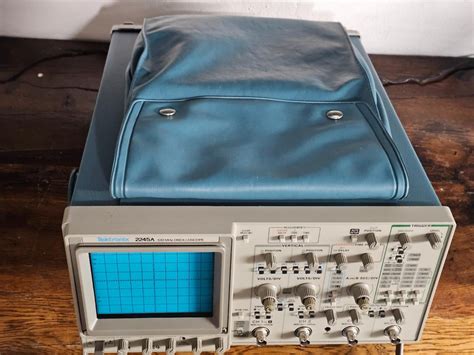 Osciloskop Tektronix 2245a 4x100mhz Aukro