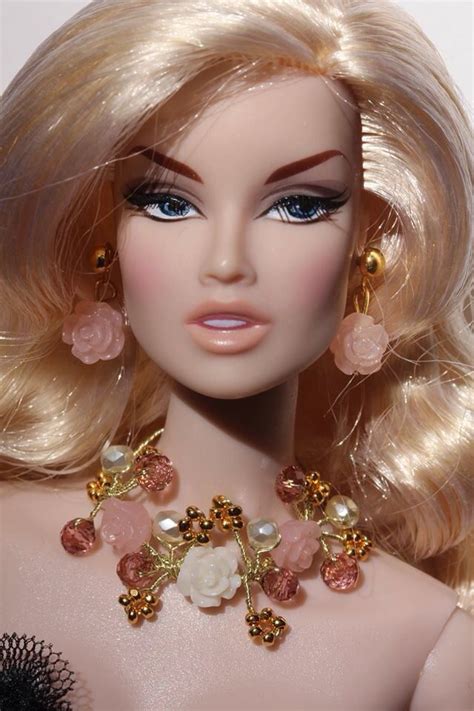 Isabelle From Paris Fashion Dolls Glamour Barbie
