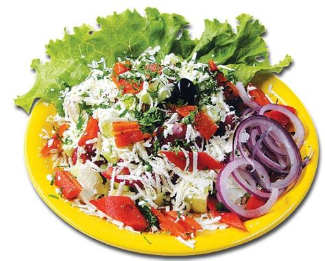 Шопската салата е създадена от професионални майстори готвачи от ДСП „Балкантурист“ през 1956 г