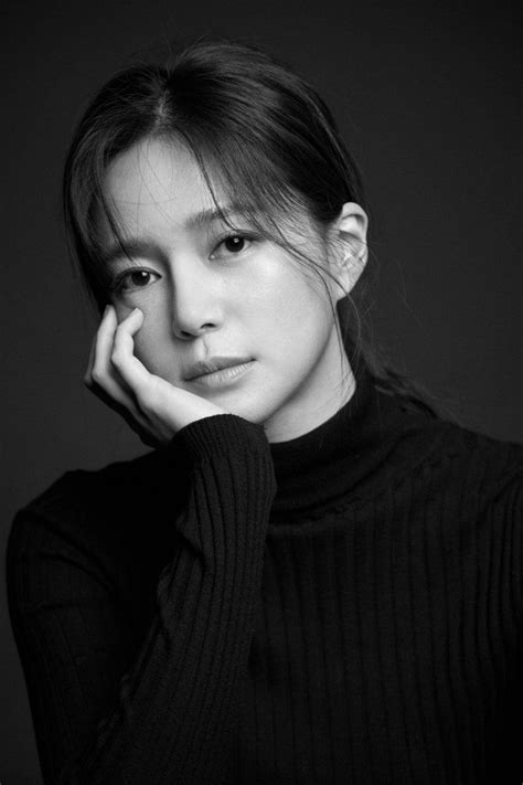 Pin By Unnie On South Koreas Most Beautiful Actresses Profile