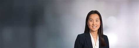 Biography Connie Lee