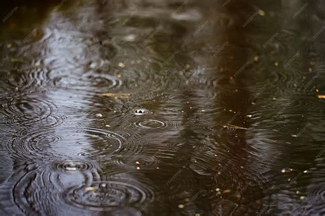 Premium Photo Rain Puddle Circles Aqua Abstract Background Texture