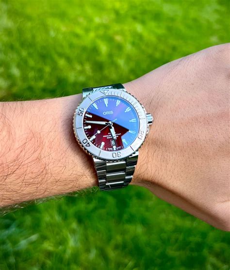 [wts] Oris Aquis Cherry Dial R Watch Swap