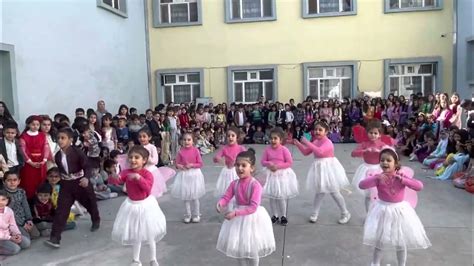 قوتابخانەی کامەرانی بەدرخانی بنەڕەتی چالاکی قوتابیانی پۆلی یەکەم بە گۆرانی چەپڵە و گۆرانی