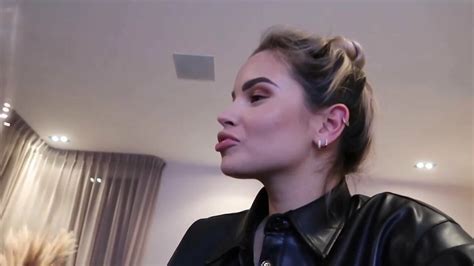 Women In Leather Jacket Kissing Porn Xhamster