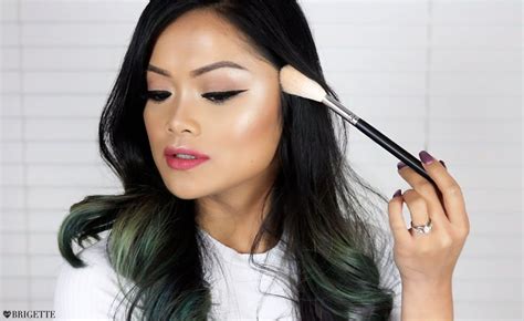 How To Ways To Apply And Use Highlighter Lovebrigette Com Highlighter How To Do Makeup