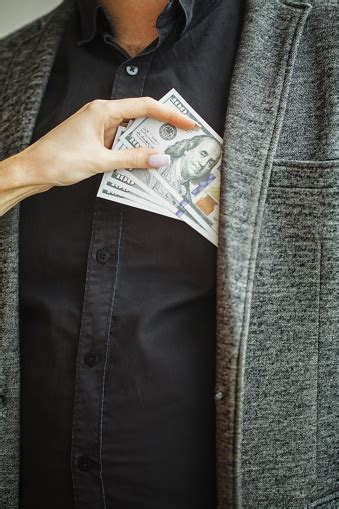 뇌물 수 수 개념입니다 부패 기업 비즈니스 간첩 불법 개념 경제에 대한 스톡 사진 및 기타 이미지 경제 계약서 금융 Istock