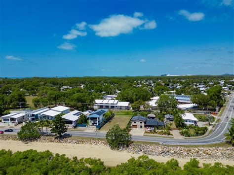 17 Slade Esplanade Slade Point Qld 4740 Domain
