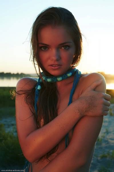 Bridgit Nude In 12 Photos From Errotica Archives