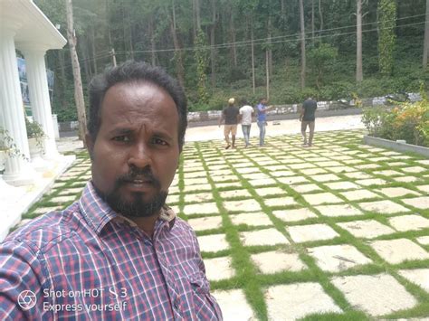 Pin By Madesh Haresh On Yercaud 2020 Men Casual Mens Tops Button Down Shirt