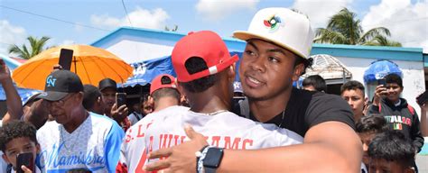 Galería Gran Recibimiento A Duque Hebbert En El Caribe Norte