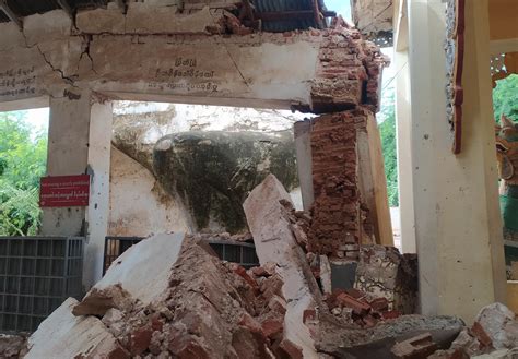 ညောင်ဦးမြို့ ရွှေစည်းခုံစေတီတော်တောင်ဘက် မေတ္တာစောင်းတန်းမြောက်ဘက် အစွန်းဆုံး ဘင်းထုပ်တန်းကျိုးက