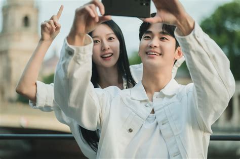 Dibintangi Kim Soo Hyun And Kim Ji Won Drakor Queen Of Tears Tayang 9