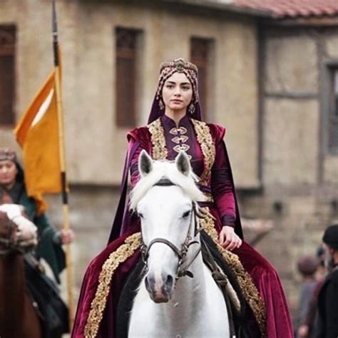 Bala Ve Alaca 🥹😊 Photography Poses For Men Poses For Men Kurulus Osman Bala Hatun