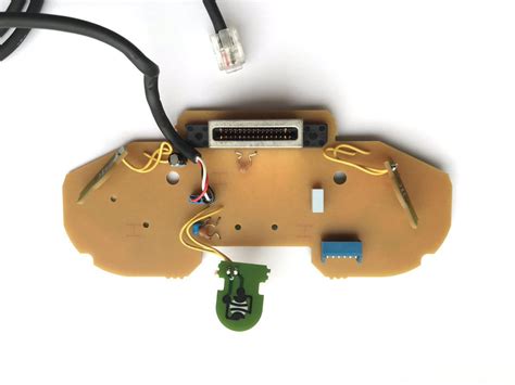 Nintendo64の貴重なプロトタイプコントローラーの写真が公開される Gigazine