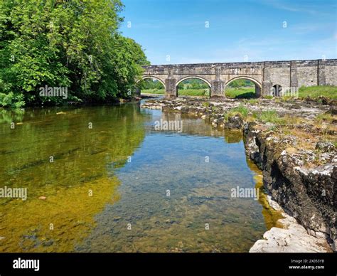 Uk North Yorkshire Grassington Linton Bridge And River Wharfe Stock