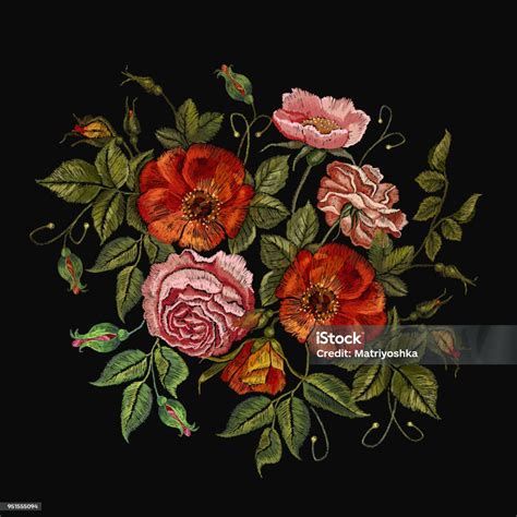 자 수 빨간 장미 그리고 분홍색 모란입니다 클래식 자 수 빈티지 꽃 봉 오리의 검은 배경에 장미 옷 T셔츠 디자인 태피 스 트리 꽃 르네상스 스타일의 디자인에 대 한 세련