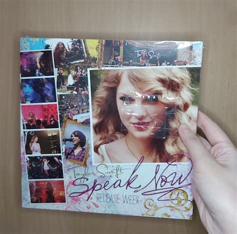 Taylor Swift Speak Now Release Week Booklet Hobbies And Toys Books