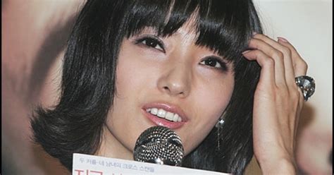 한채영 베드신 생각보다 어렵지 않았다