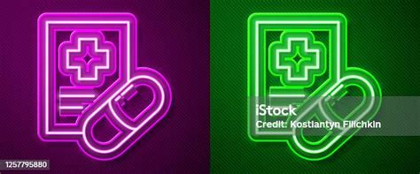 보라색과 녹색 배경에 고립 된 빛나는 네온 라인 의료 처방 아이콘 Rx 양식 레시피 의료 약국 또는 의학 기호 벡터 일러스트레이션 건강 진단에 대한 스톡 벡터 아트 및 기타