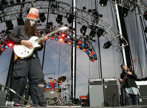Buckethead Net Worth Wiki Age Weight And Height Relationships