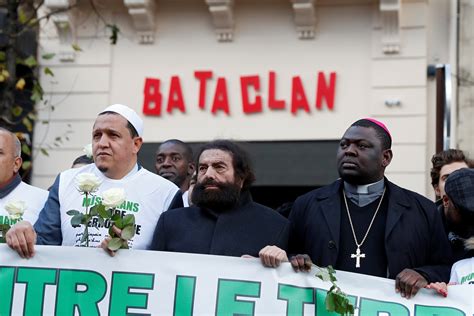 Во Франции осудили мужчину выдавшего себя за пострадавшего при теракте